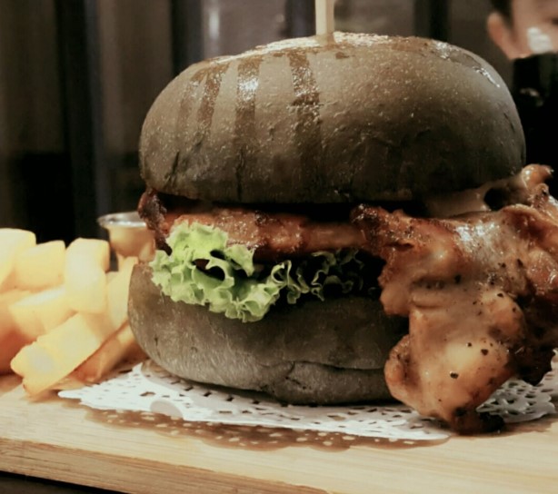 MyFoodCourt - In House Cafe